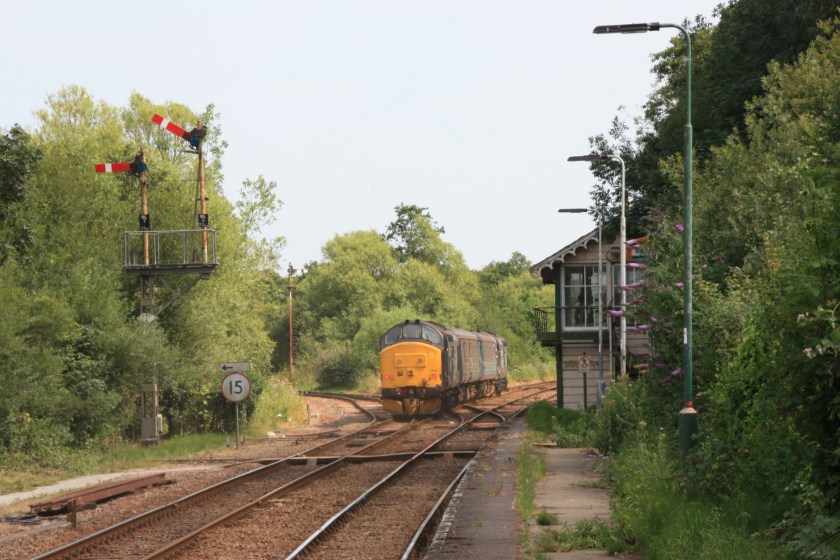 Favourite photo-spots: Brundall – RailwayWorld.net