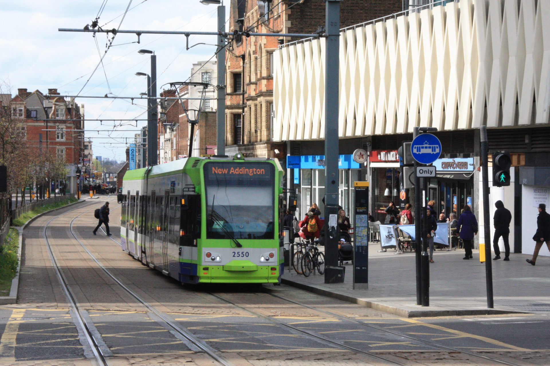 The wait goes on for Tramlink expansion – RailwayWorld.net