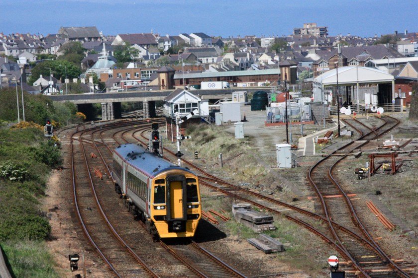 An island of semaphores in North Wales – RailwayWorld.net
