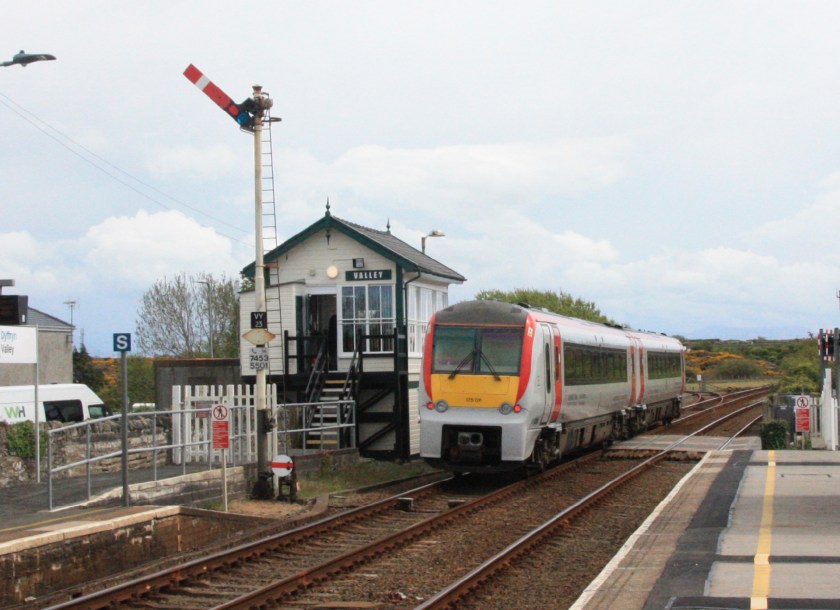 An island of semaphores in North Wales – RailwayWorld.net