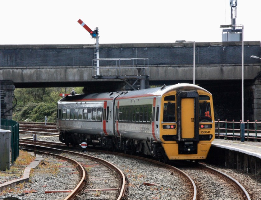 An island of semaphores in North Wales – RailwayWorld.net
