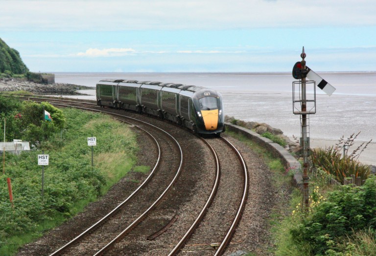 Favourite photo-spots: Ferryside – RailwayWorld.net