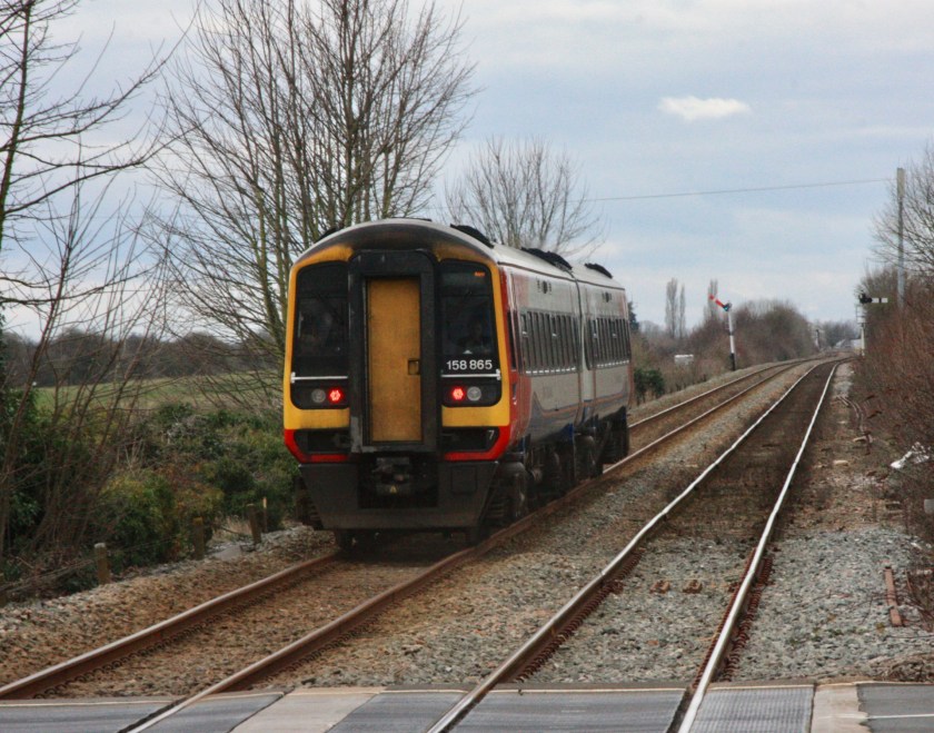 Favourite photo-spots: Hubbert’s Bridge – RailwayWorld.net