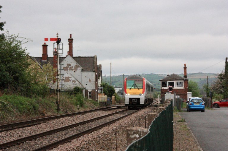 Bromfield and its semaphores – RailwayWorld.net
