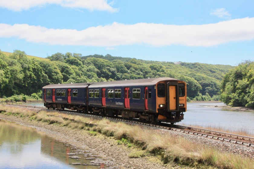 A walk up the Looe Valley – RailwayWorld.net