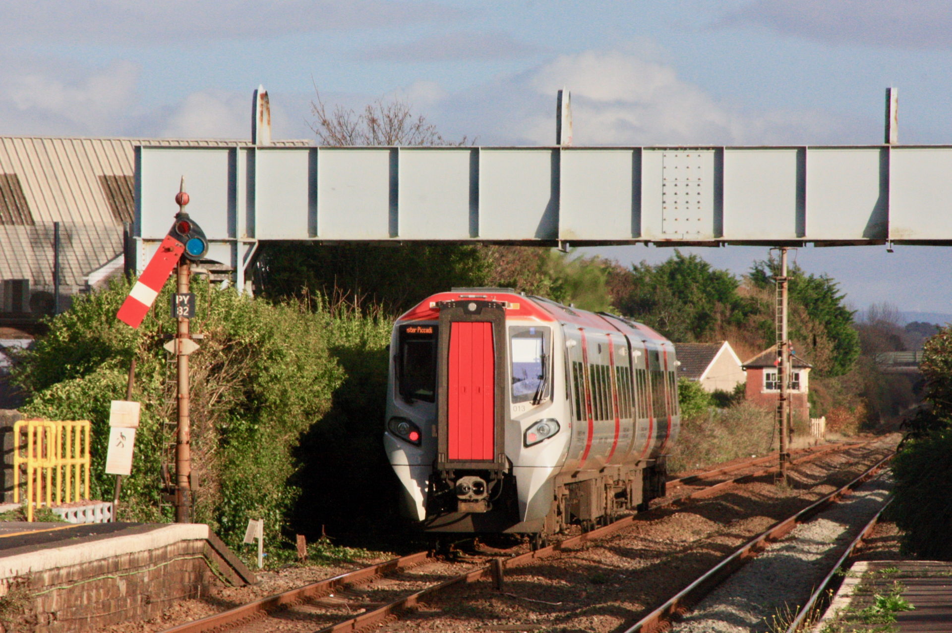 New trains and old signals at Pembrey & Burry Port – RailwayWorld.net