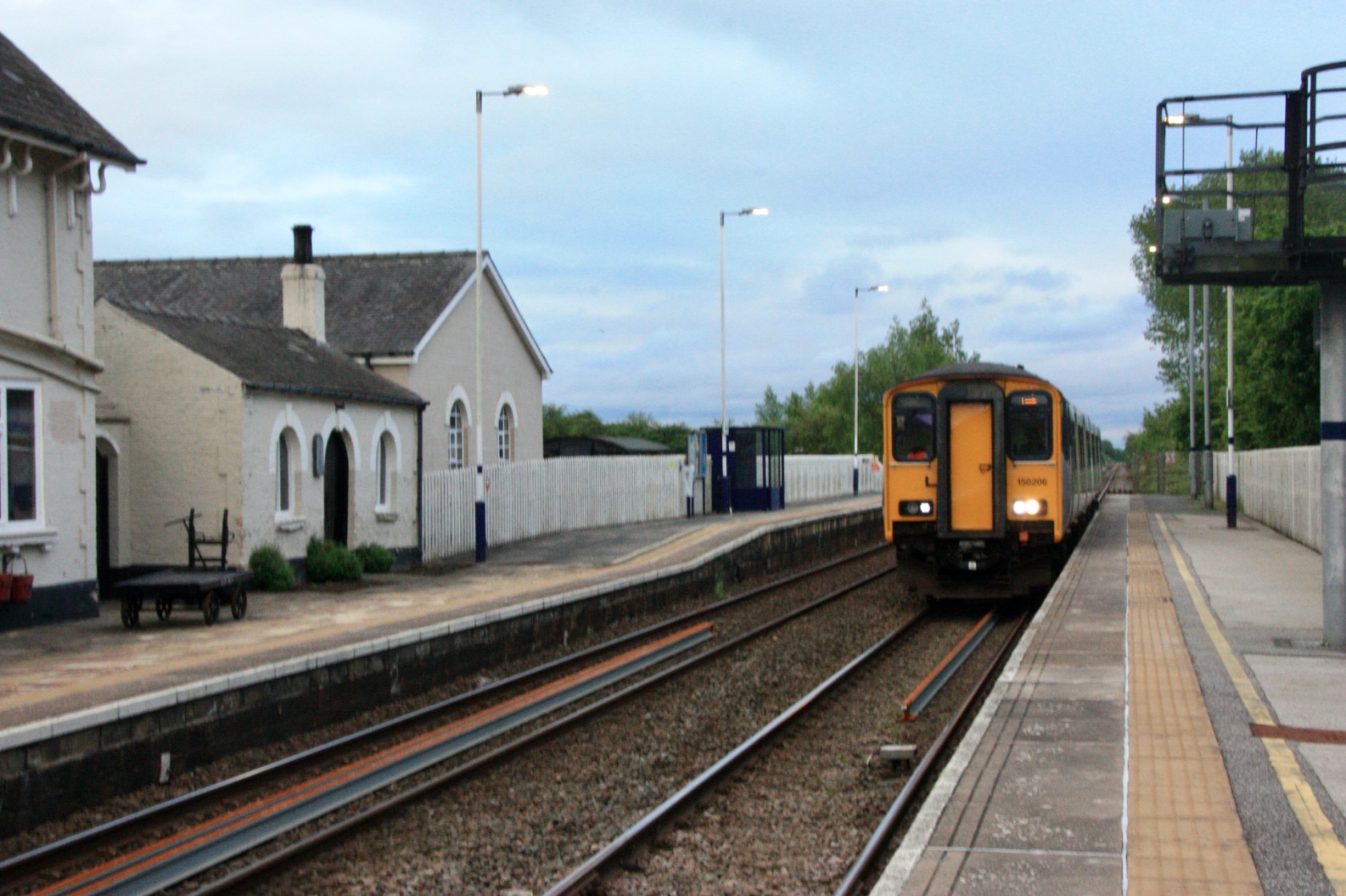 Parliamentary train to Hensall – RailwayWorld.net