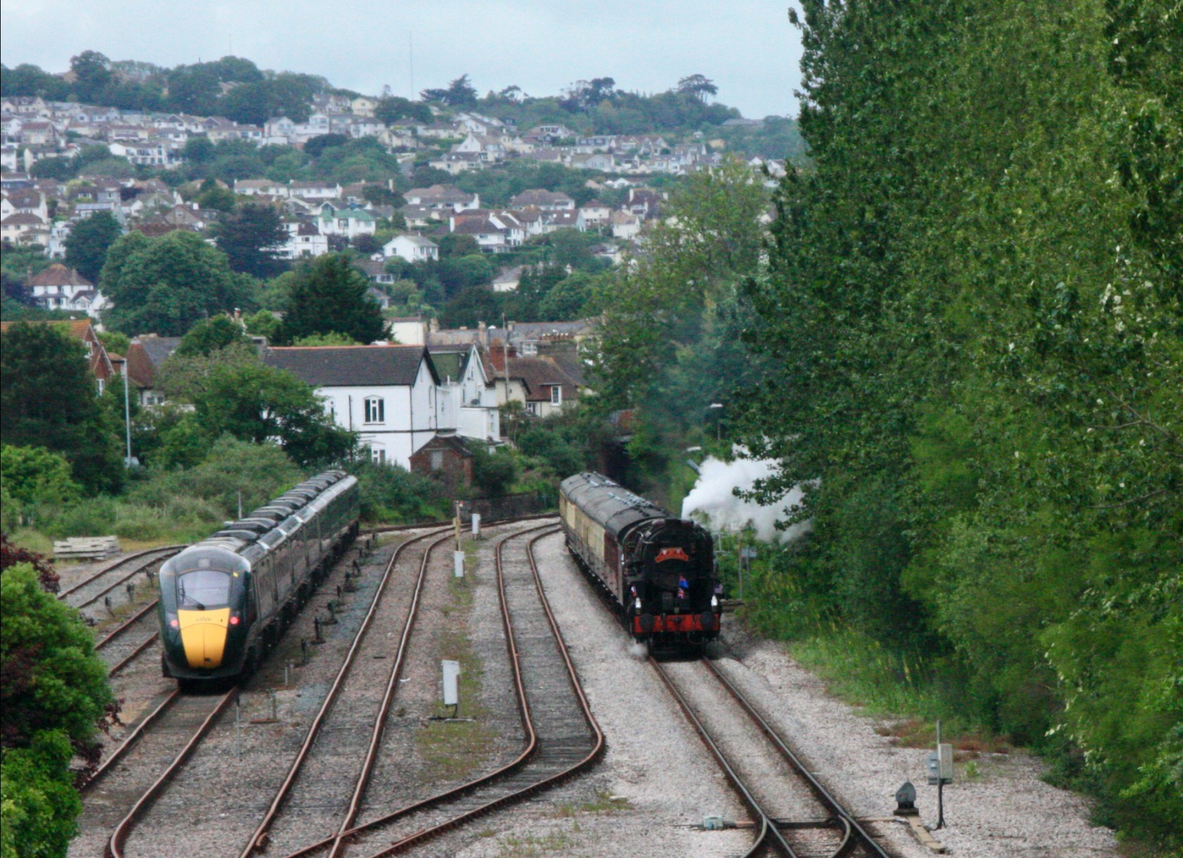 D-Day 80 remembered at Goodrington Sands – RailwayWorld.net