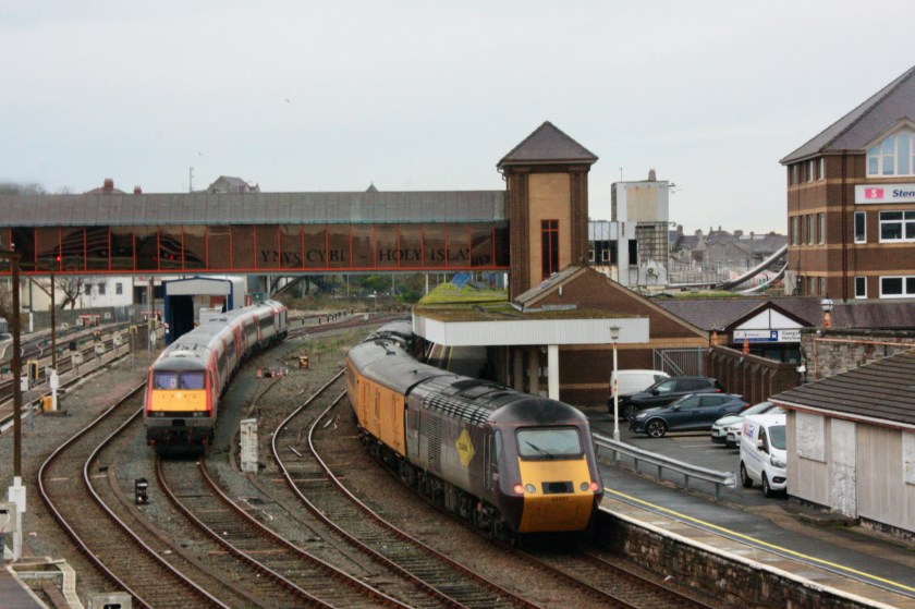 New and old in North Wales – RailwayWorld.net