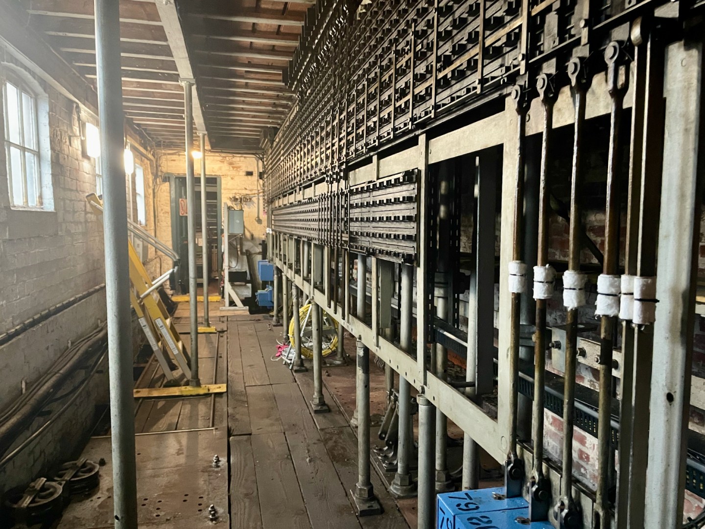 Four South Wales signal boxes on borrowed time – RailwayWorld.net