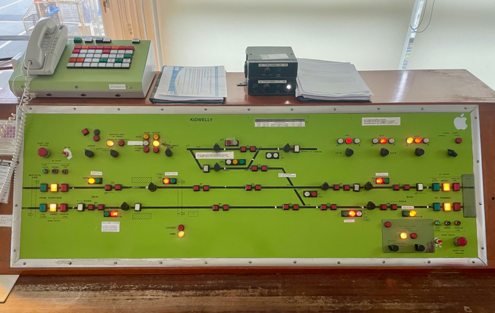 Four South Wales signal boxes on borrowed time – RailwayWorld.net