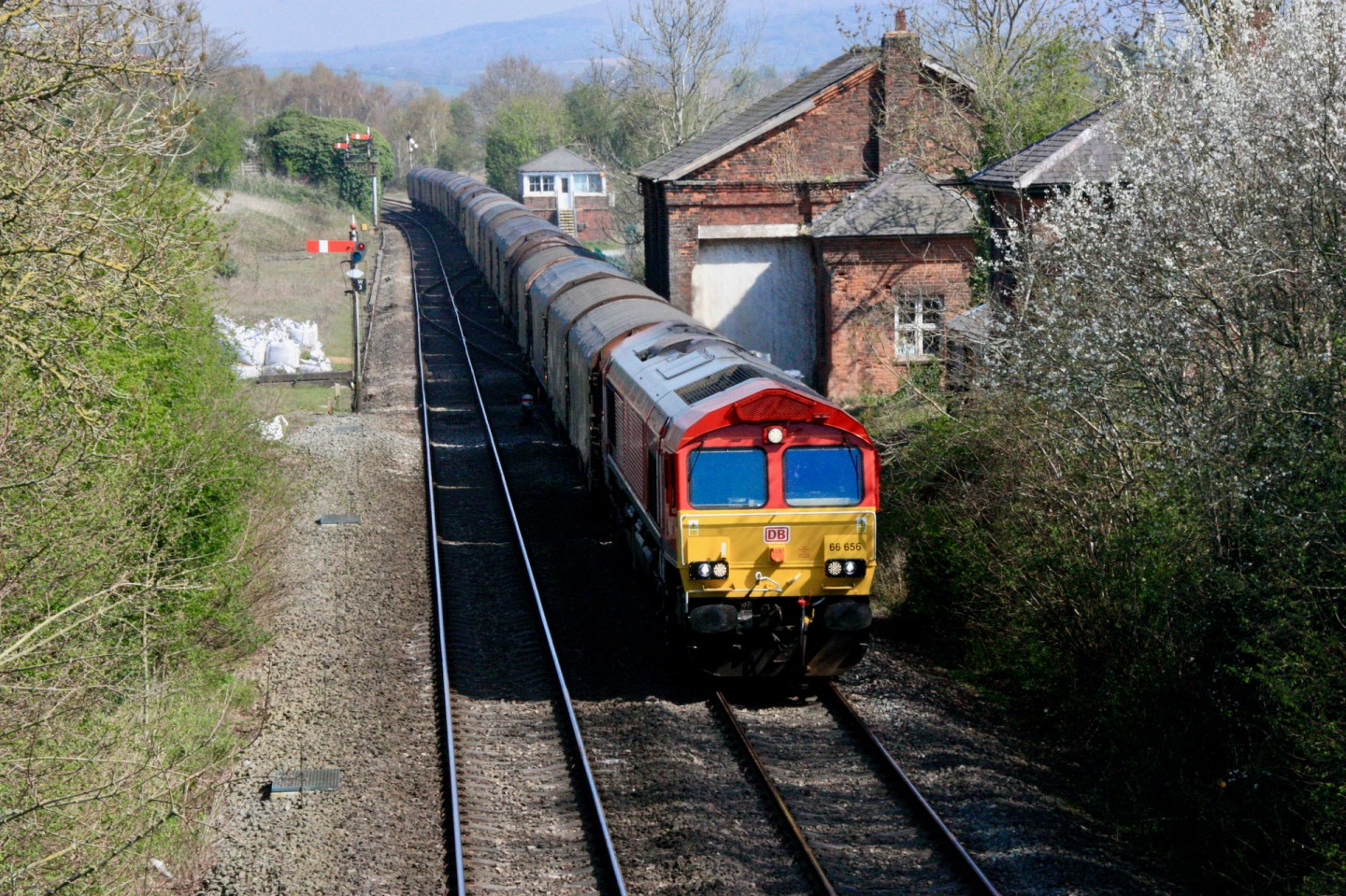 Favourite photo-spots: Woofferton Junction – RailwayWorld.net