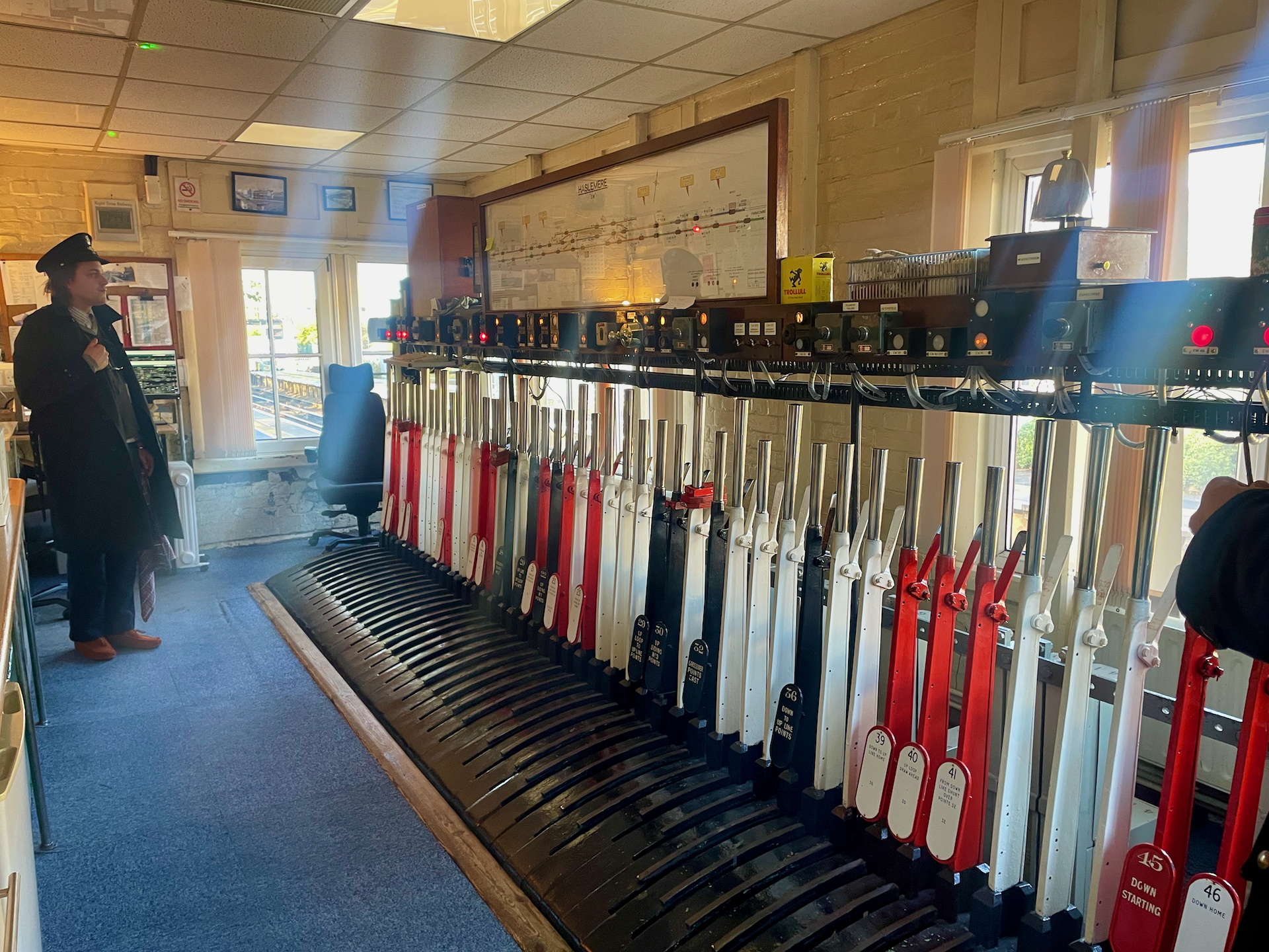 End of an era on the Portsmouth Direct Line – RailwayWorld.net