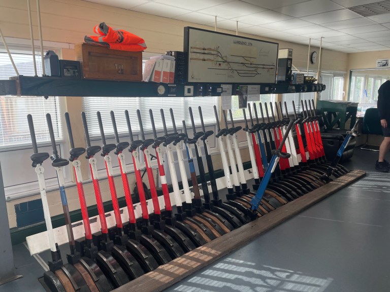 Signal boxes and semaphores on the Conwy Valley Line – RailwayWorld.net
